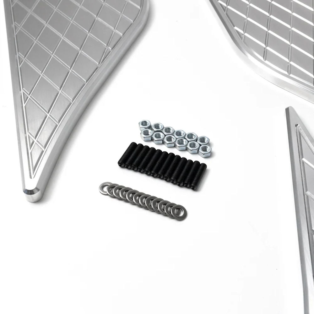 LG Billet Bed Step Plates silver for 1988-98 C/K Trucks