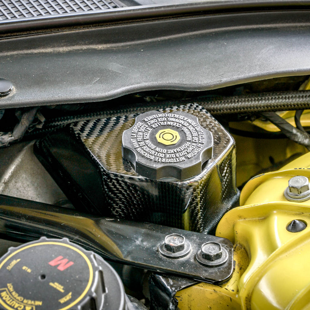 TruFiber Brake Fluid Reservoir Cover 16-23 Chevy Camaro