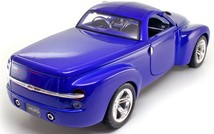 Die Cast Model from Maisto licensed from GM 2000 Chevy SSR Concept