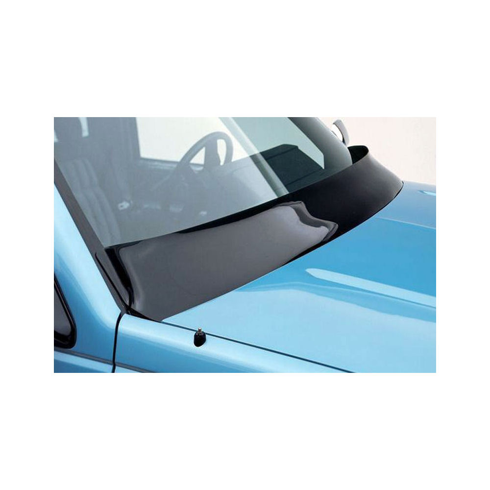 Lund Windshield Deflector (Shadow) for 88-99 GM Trucks